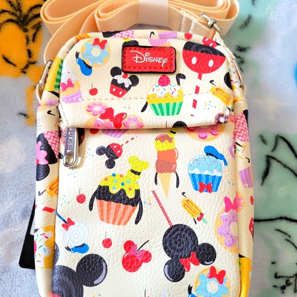Disney | Bags | Disney Crossbody Bag | Poshmark
